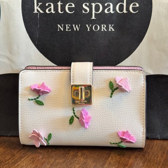 kate spade | Bags | Kate Spade Phoebe Floral Applique Turnlock Medium ...